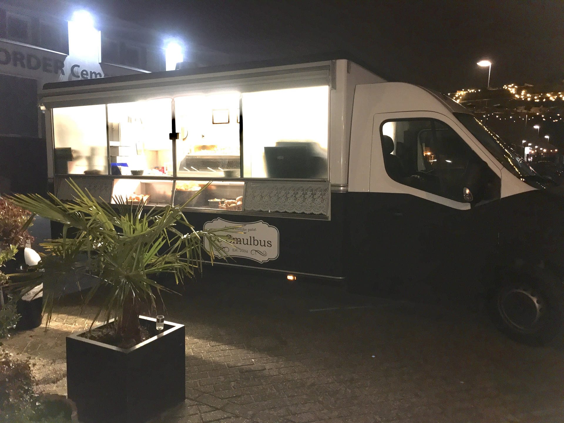 Frietkar op locatie - Snackwagen - frietkraam huren